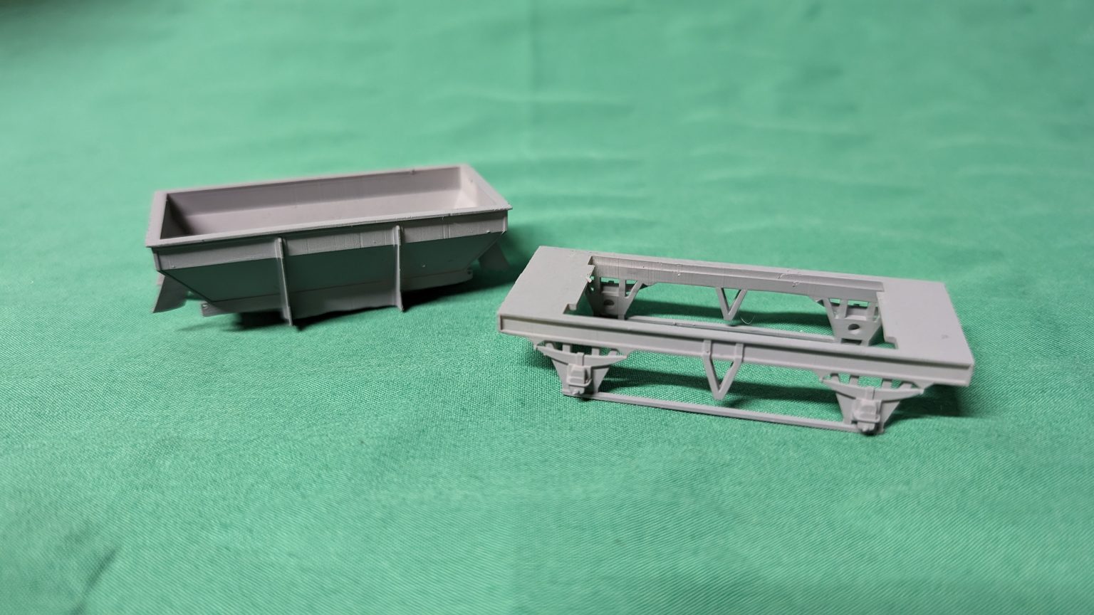 LMS 20T Ore Hoppers – Oak Hill Works